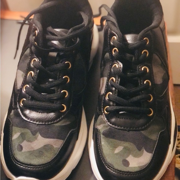 Shoe Dazzle | Shoes | New Never Been Worn Amy Tennis Shoes | Poshmark